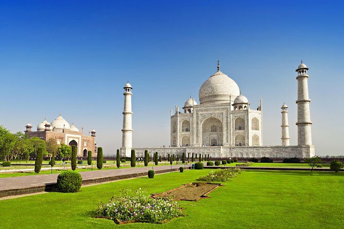 From Delhi - Taj Mahal Tour by Gatimaan Train with 5* Lunch - Exploring Mughal Grandeur: Agra Fort