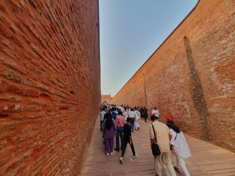 From Delhi: Taj Mahal Tour with Professional Photographer - Potential Considerations