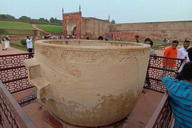 From delhi:(Vip entry)All Inclusive Taj Mahal & Red Fort day trip - What Travelers Are Saying