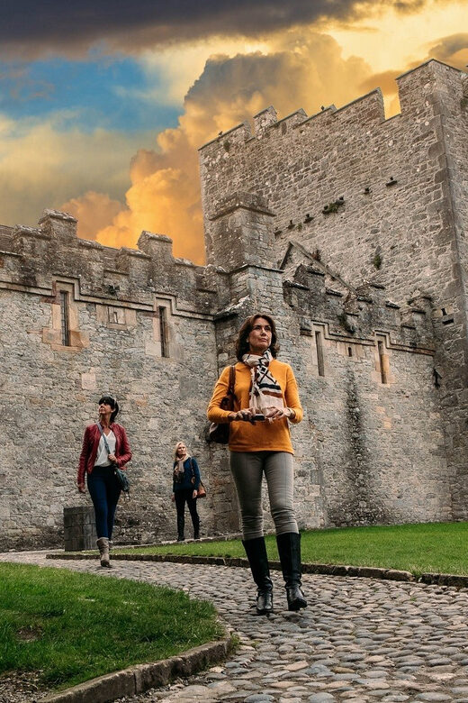From Dublin:Cork,Cahir Castle,Rock of Cashel Tour in Spanish - Why This Tour Might Be Perfect for You