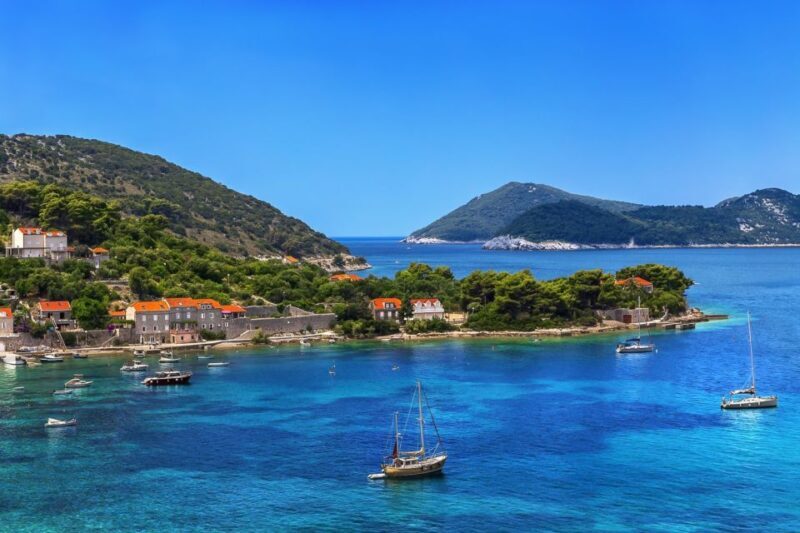 From Dubrovnik: Elaphite Islands Day Trip with Lunch - The Travel Experience and Atmosphere