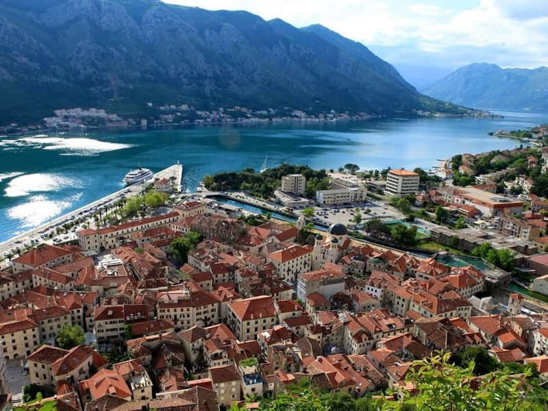 From Dubrovnik: Montenegro Day Trip with Boat Cruise - Exploring Perast: A Charming Coastal Village