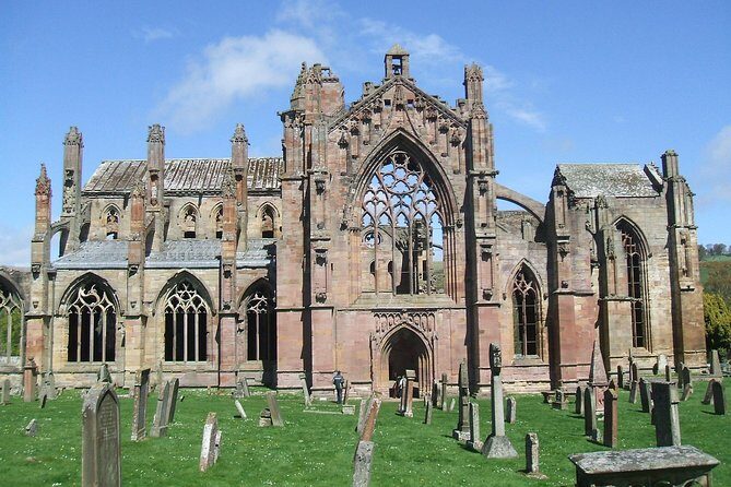 From Edinburgh: 1-day Outlander Tour - attractions included - FAQ