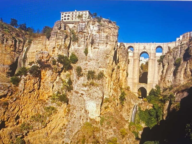 From Estepona: Ronda private tour, transportation, café, bullring, tapas, drinks - What Makes This Tour a Great Choice