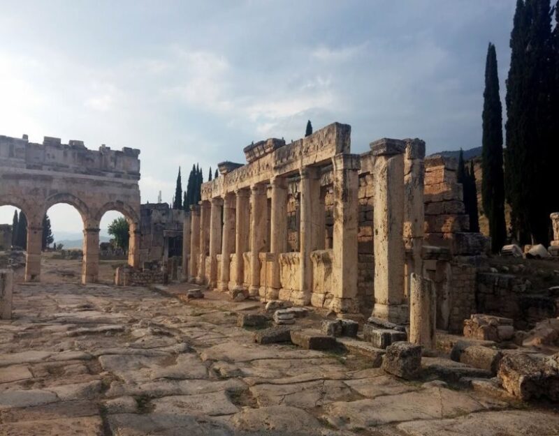 From Fethiye: Pamukkale & Hierapolis Day Trip w/ Meals - The Guides and Group Experience