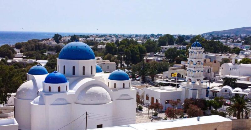 From Fira: Santorini Highlights Minibus Tour with Oia Sunset - Authentic Experiences & Insider Tips