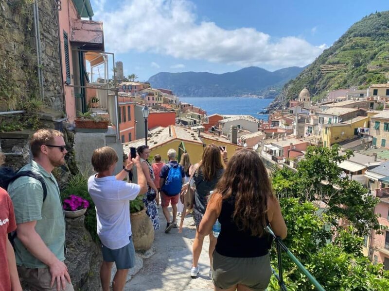 From Florence: Cinque Terre, Scenic Trails & Pesto Class - Exploring the Charm of Cinque Terre: A Day in Delight