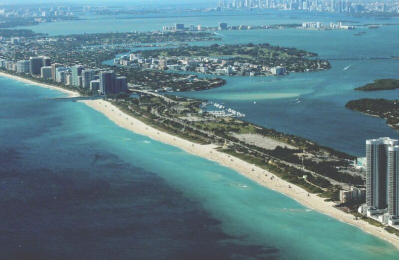 From Fort Lauderdale: Best of Miami Small Group Tour w/Boat - First stop: South Beach and the Art Deco District