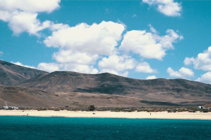 From Fuerteventura: Lanzarote Volcano and Wine Region Tour - Key Points