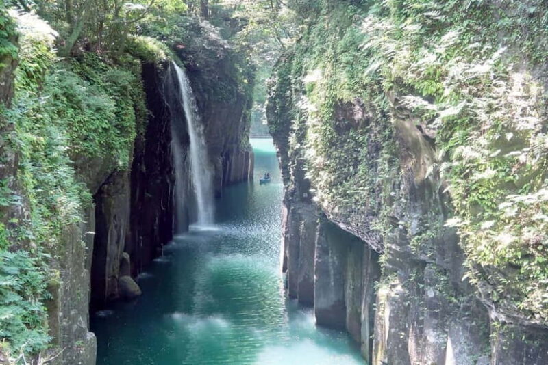 From Fukuoka: Mythical "Takachiho" Day Trip by PRIVATE Bus - Who Will Love This Tour?
