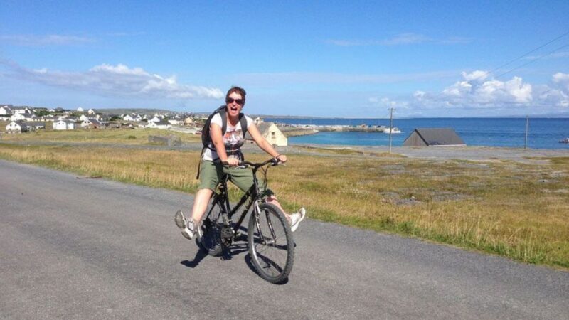 From Galway: Day Trip to Inisheer with Bike or Bus Tour - Key Points