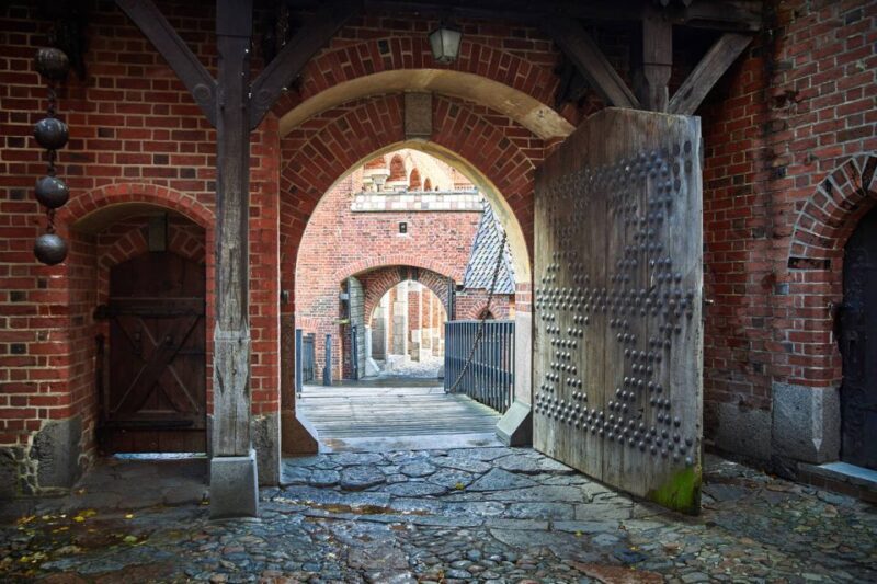 From Gdansk: Half-Day Malbork Castle Tour with Audioguide - Key Points