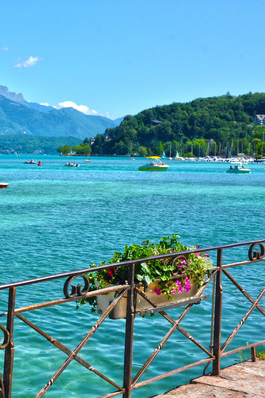 From Geneva: Annecy Private Day Trip - Lake Annecy: The Crown Jewel