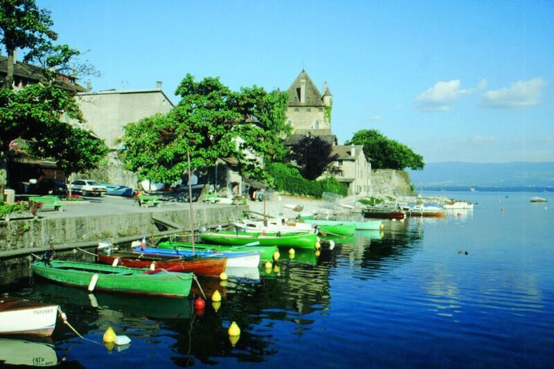 From Geneva: Day Tour to Chamonix & Yvoire Medieval Village - FAQ