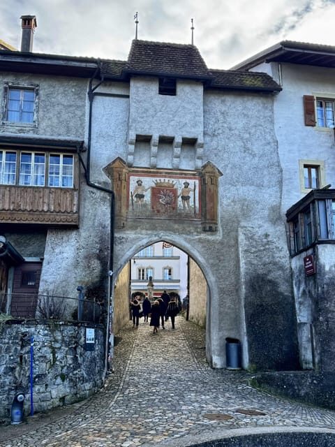From Geneva: Gruyeres Castle, Cheese, Chocolate & Montreux - Key Points