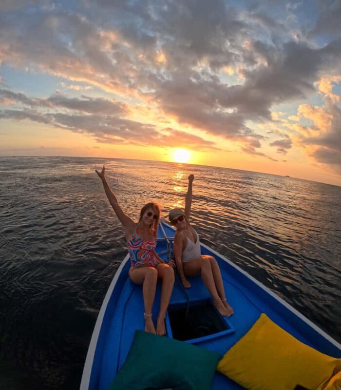 From Gili Trawangan: Small-Group Sunset Snorkeling Tour - An In-Depth Look at the Experience