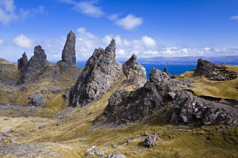 From Glasgow: 3-Day Isle of Skye, Highlands & Loch Ness Tour - An Authentic Scottish Adventure in 3 Days