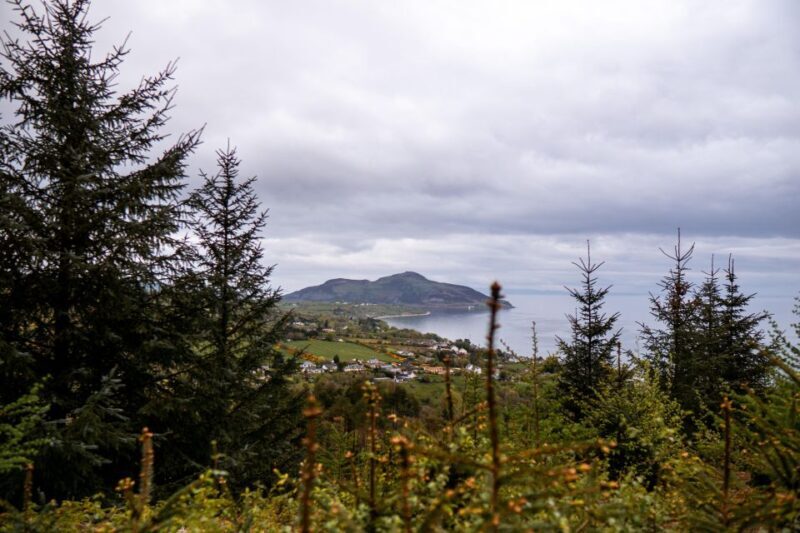 From Glasgow: A Day on the Isle of Arran with Admission - Discovering the Village of Lochranza