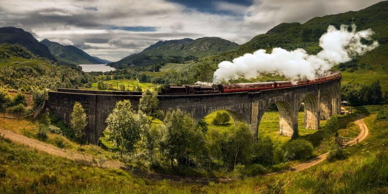 From Glasgow: Glenfinnan, Loch Lomond & The Highlands - Exploring the Highland Landscape in Detail
