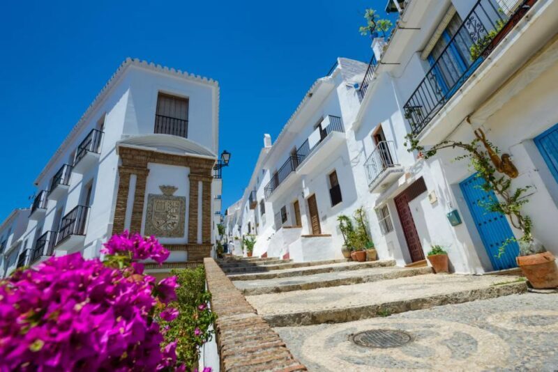 From Granada: Day trip Nerja & Frigiliana - Key Points