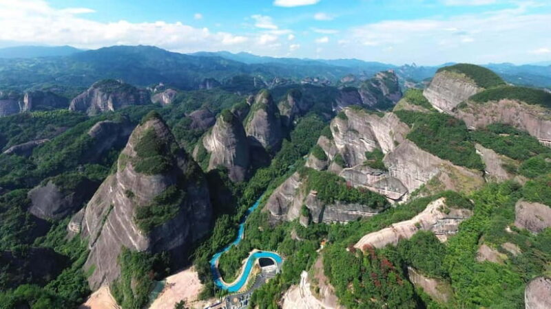 From Guilin: Danxia Peaks & Guangxi-Hunan Tribal Trails Tour - Exploring Tiangong Temple – history above the border