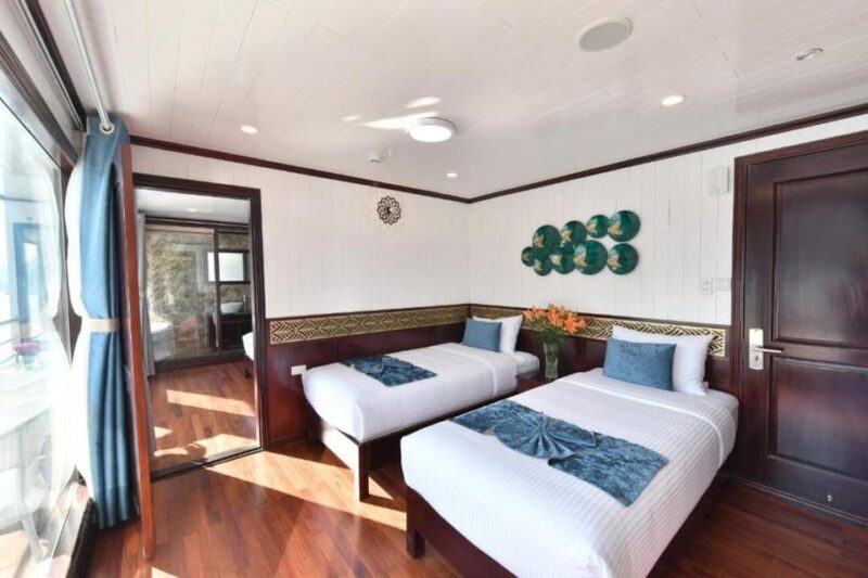 From Ha Noi: 2-Days Lan Ha Bay & Ha Long Bay 6-Star Cruise - The Sum Up
