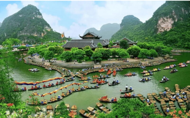 From Ha Noi: Bai Dinh Pagoda, Trang An, and Mua Cave Day - What Travelers Are Saying