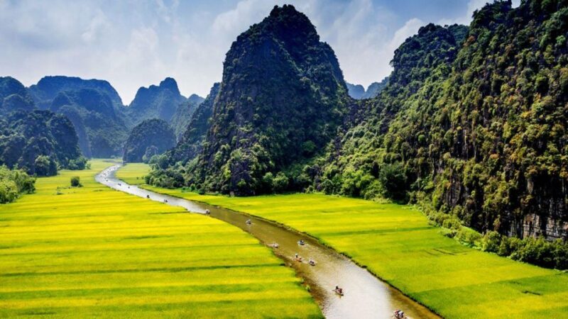 From Ha Noi: Hoa Lu  Tam Coc/ Trang An - The Main Event: Tam Coc or Trang An Boat Ride