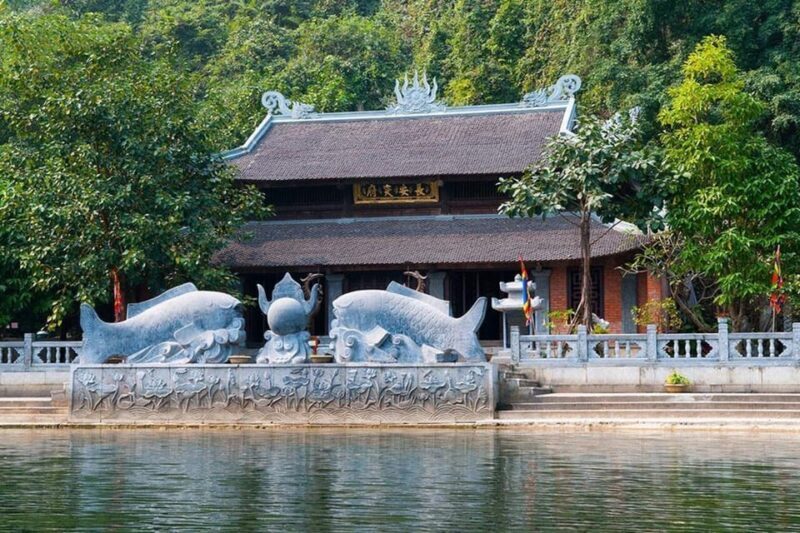 From Ha Noi: Perfume Pagoda  One Of The Holiest Pagoda - Key Points