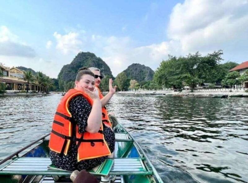 From Ha Noi: Tam Coc -Hoa Lu & Mua Cave Full-Day Trip - Return to Hanoi