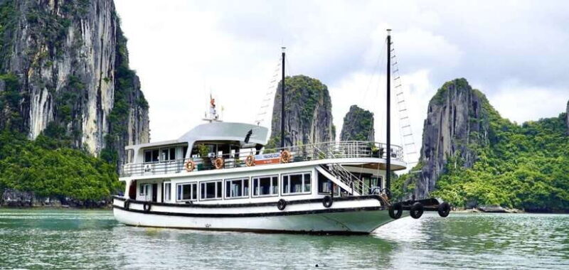 From Hanoi: 1 -Day Halong Bay Cruise With Big & Small Groups - An In-Depth Look at the Halong Bay Day Trip