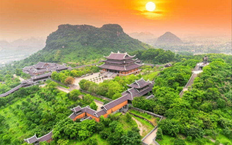 From Hanoi: Bai Dinh, Trang An, and Mua Cave Day Tour - Final Thoughts: Who Is This Tour For?