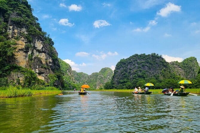 From Hanoi Best Private Day Trip to Hoa Lu, Tam Coc, Local Family - Key Points