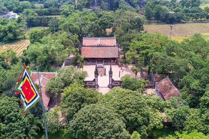 From Hanoi: Discover Hoa Lu, Trang An Grottoes, Mua Cave, Cycling - Climbing Mua Cave and Reaching Lying Dragon Mountain