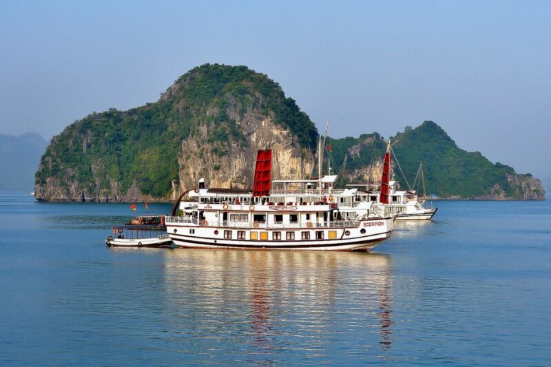 From Hanoi: Full-Day Ha Long Bay Trip Seafood and Kayaking - Key Points