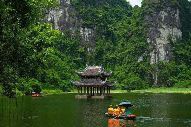 From Hanoi: Full-Day Ninh Binh Highlights Tour Hoa Lu, Trang An - Value and Practicalities