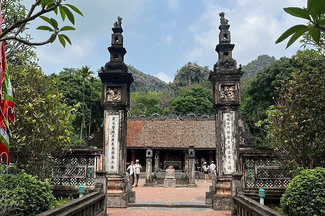 From Hanoi: Full-Day Ninh Binh Highlights Tour Hoa Lu, Trang An - Who Should Consider This Tour?