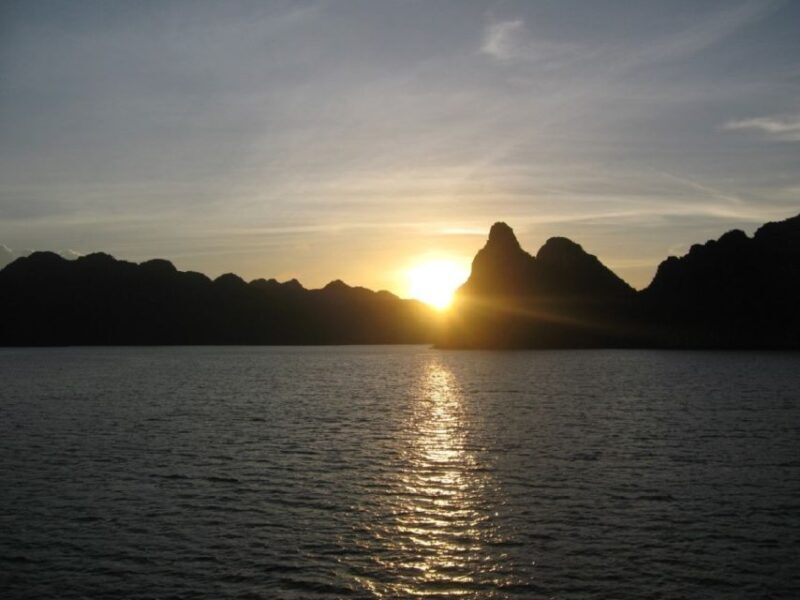From Hanoi: Ha Long - Bai Tu Long Bay 2-Day 1-Night Cruise - The Value of This Cruise