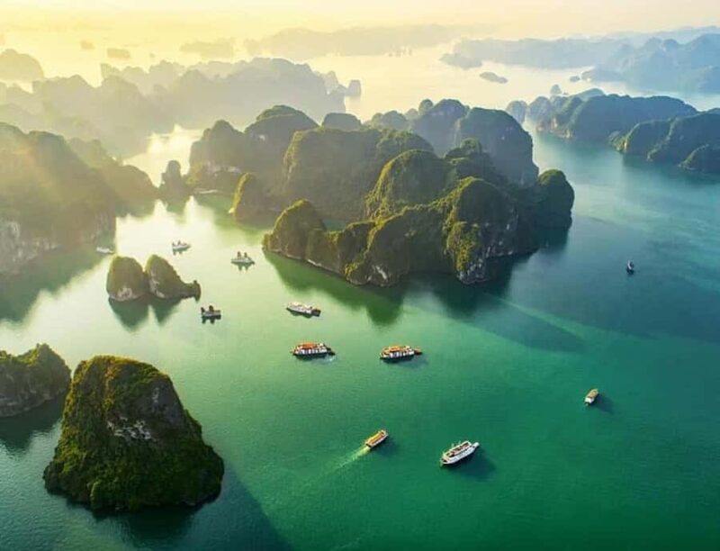 From Hanoi: Ha Long Bay Luxury Day Cruise with Food & Kayak - The Itinerary in Detail
