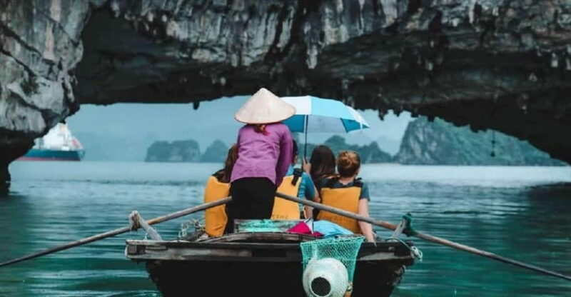 From Hanoi: Ha Long Bay Luxury Day Trip with Kayaking &Titop - Key Points
