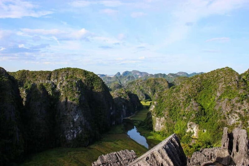 From Hanoi: Hoa Lu, Bai Dinh, Trang An, Tam Coc and Mua Cave - Analyzing the Value and Practicalities