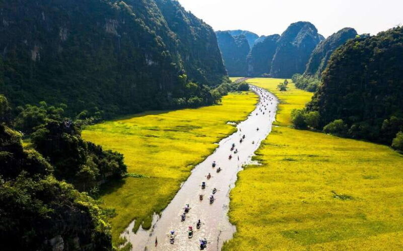 From Hanoi: Hoa Lu, Tam Coc & Mua Cave Full-Day Trip - Exploring the Itinerary in Detail