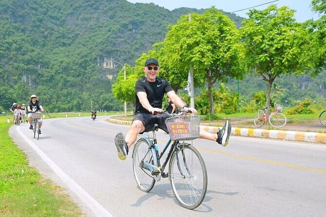 From Hanoi: Hoa Lu, Tam Coc & Mua Caves Deluxe Tour with Buffet - Practical Insights and Tips