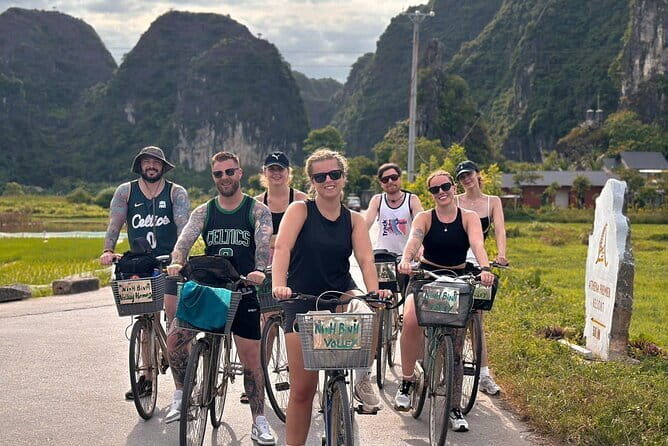 From Hanoi: Hoa Lu, Tam Coc, Mua Caves with Buffet, Biking - Who’s This Tour Best For?