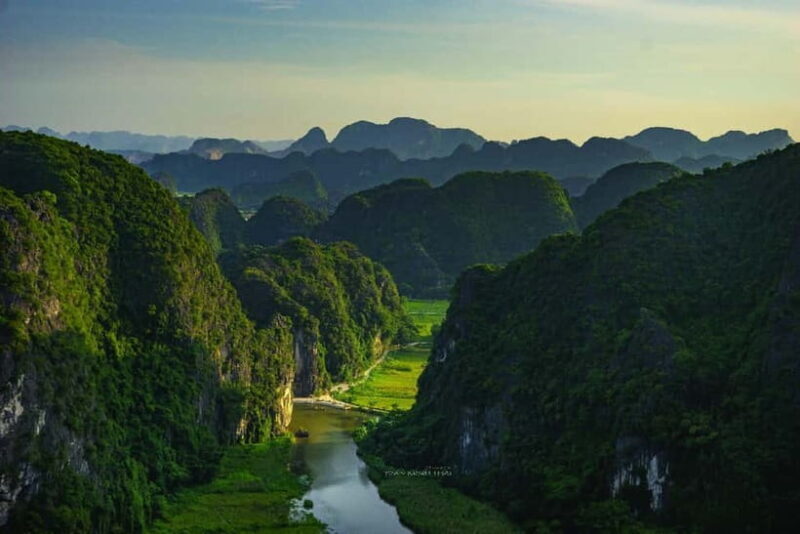 From Hanoi: Hoa Lu, Tam Coc/Trang An, Mua Cave Day Trip - FAQ