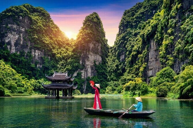 From Hanoi Ninh Binh Bai Dinh Trang Anh and Mua Cave Trip - Mua Cave: Panoramic Views and a Fitness Challenge