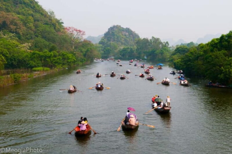 From Hanoi: Perfume Pagoda or Incense Village, Conical Hat - FAQs