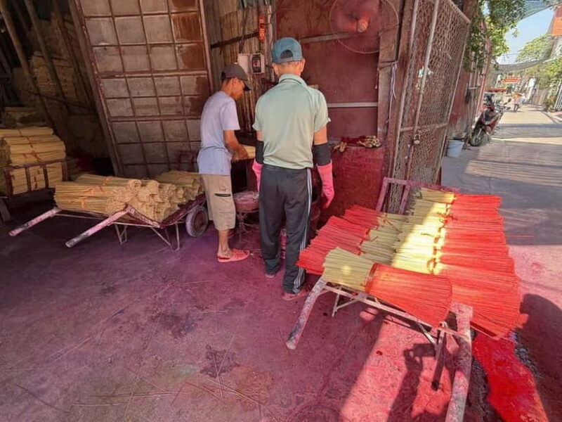 From Hanoi: Quang Phu Cau Incense Village Day Tour - Key Points
