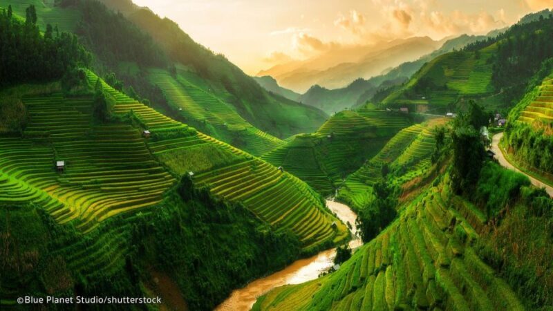 From Hanoi: Sapa 2D1N Hotel overnight by Morning bus - The Bonus of Flexibility and Value