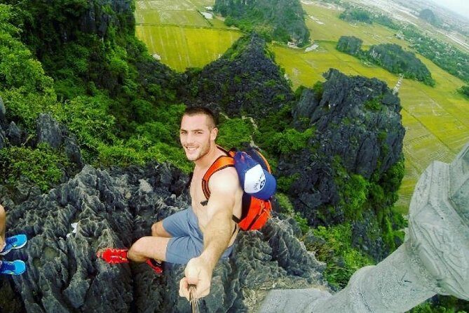 From Hanoi: Tam Coc, Hoa Lu and Mua Caves Full-Day Trip - Starting the Day: Pickup and the Drive to Ninh Binh